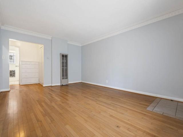 1037 S Norton Ave. Studio Apartment for Rent at 1037 South Norton Avenue, Los Angeles, CA 90019 Olympic Park