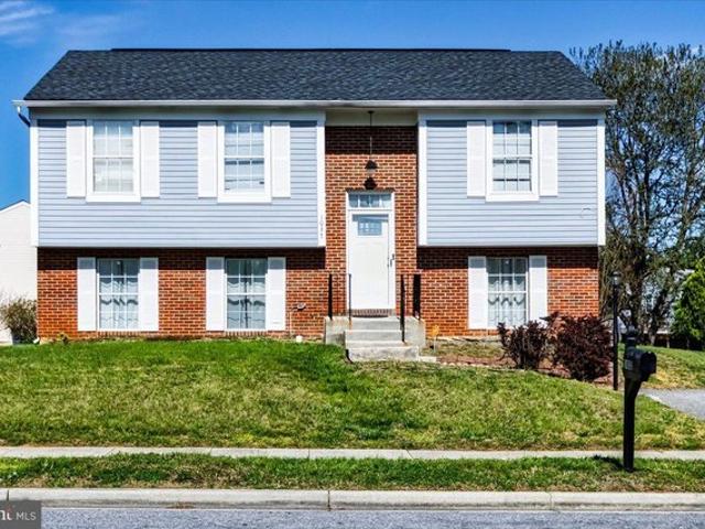 1037 Saint Michaels Dr, Bowie, MD 20721
