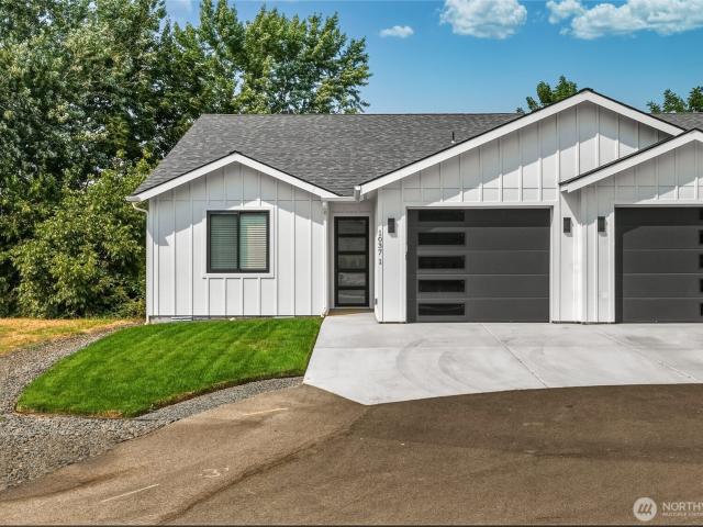 1037 SE Date Avenue # 1