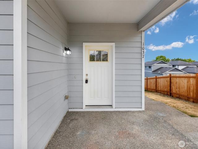 1037 Zeeden Way