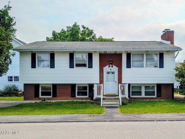1037 5th Ave, Duncansville, PA 16635