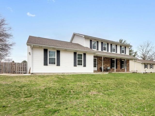 10383 Dunn Rd, Osceola, IN 46561