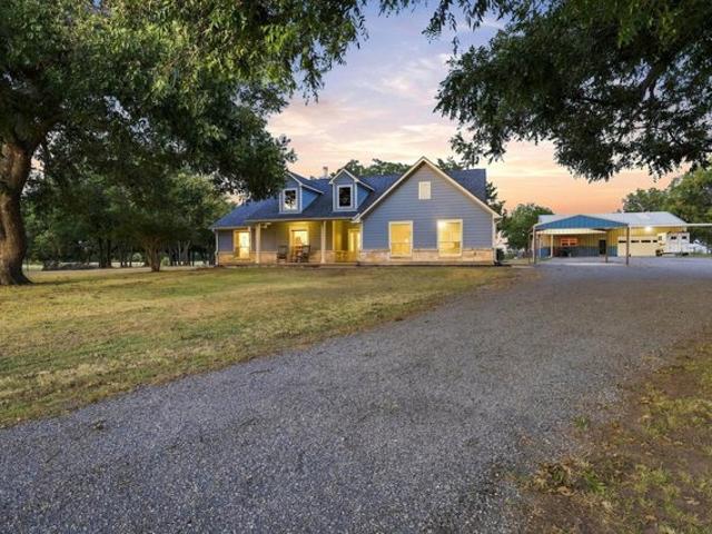10381 FM 512, Wolfe City, TX 75496