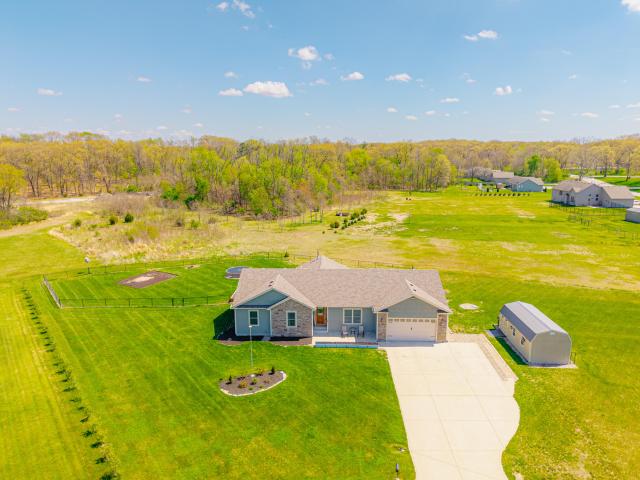 10387 Fox Crossing