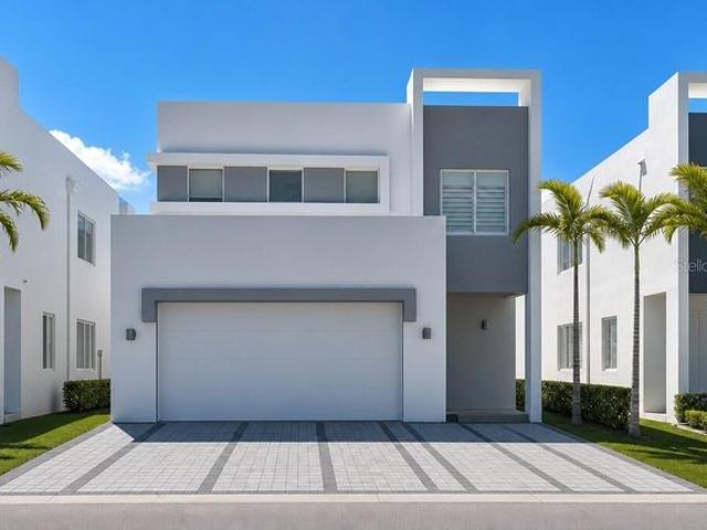 10384 NW 67th Ter, Doral, FL 33178