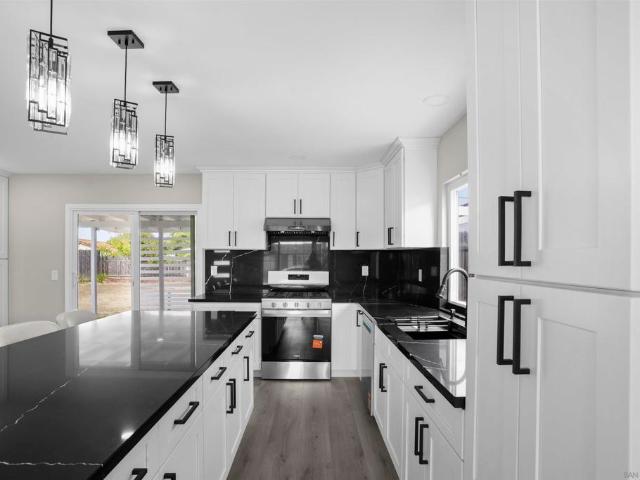 10385 Cheviot