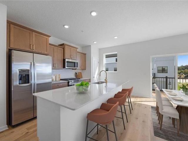 10389 Birchwood Cir, Victoria, MN 55318