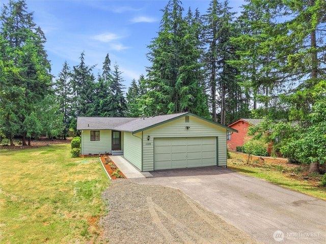 10389 Frontier Pl NW, Silverdale, WA 98383