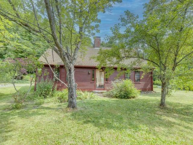 1038 N Groton Rd, Groton, NH 03266