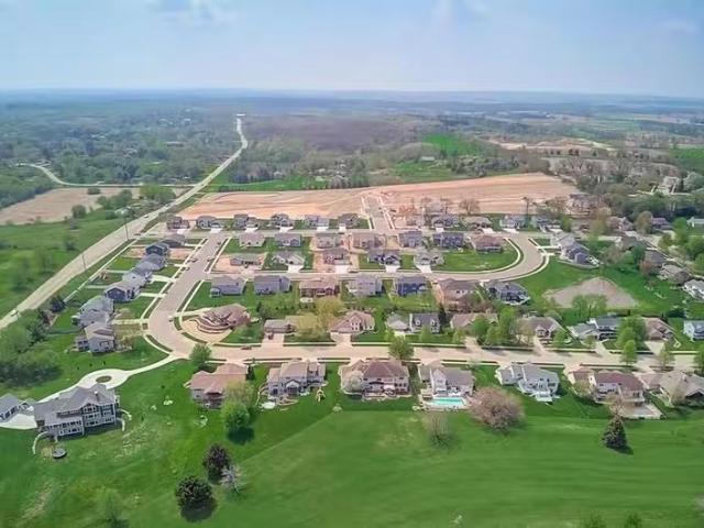 1038 Autumn Blaze Ct, Oregon, WI 53575 MLS 1976974
