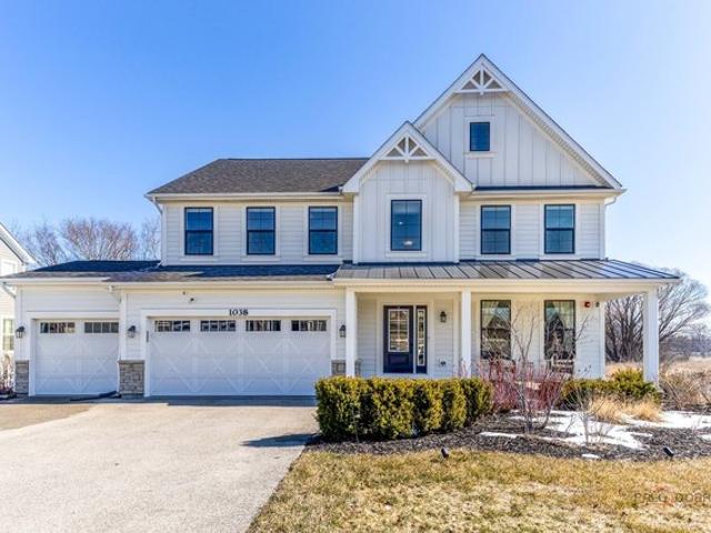 1038 Avery Ridge Cir, Lake Zurich, IL 60047