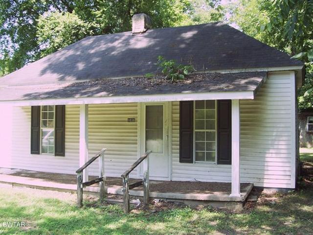 1038 Creswell St, Milan, TN 38358
