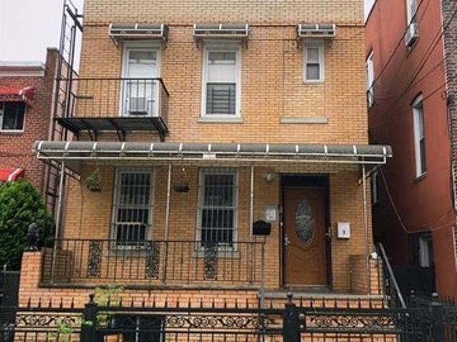 1038 E 224th St, Bronx, NY 10466
