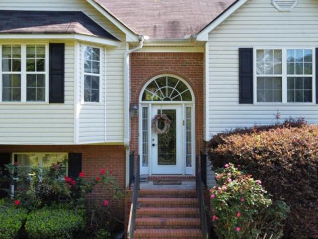 1038 Hampton Rd, Hampton, GA 30228