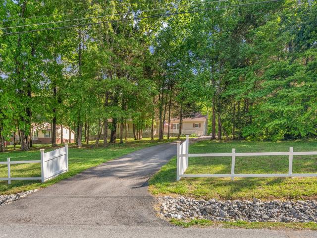1038 Phillip Dr