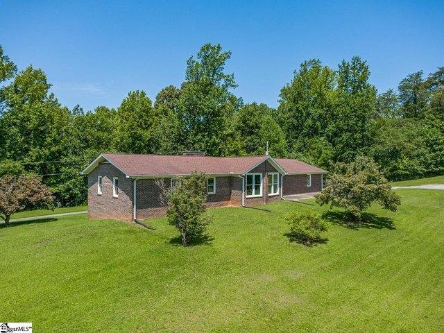 1038 Rhymes Ln, Pickens, SC 29671