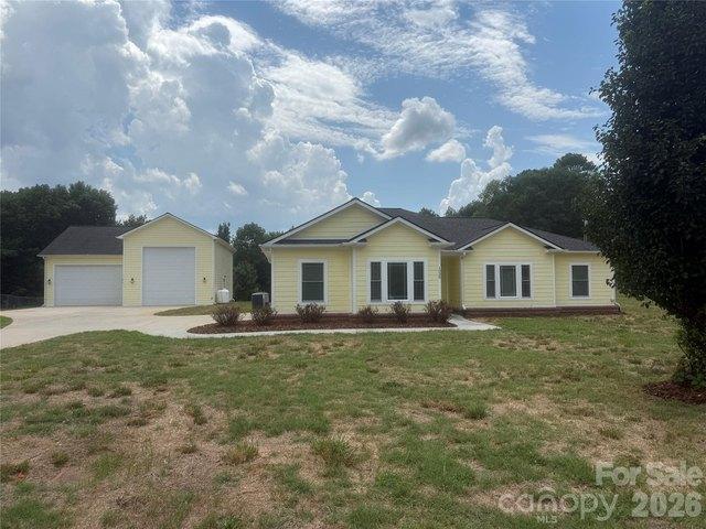 1038 Steel Bridge Rd, Mooresboro, NC 28114