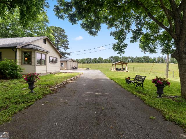 1038 Stringer Road