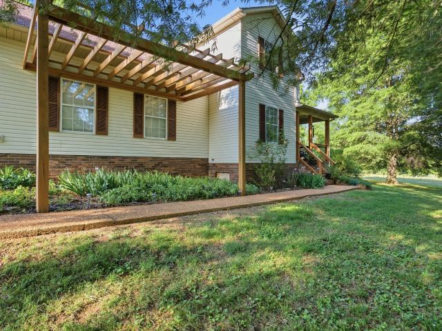 1038 S Cross Bridges Rd