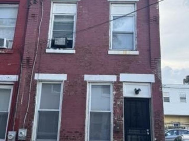 1038 W Monmouth St, Philadelphia, PA 19133