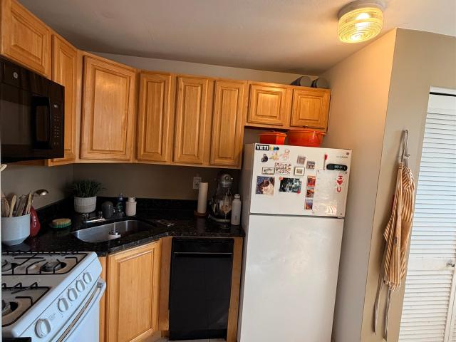 1038 Willow Ave # 4