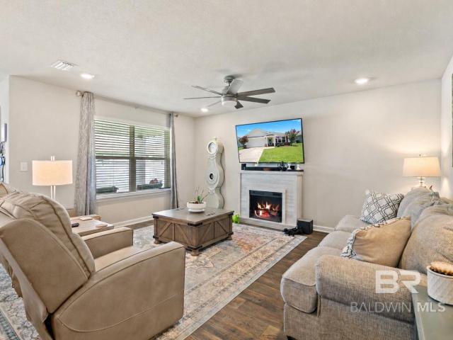 10390 Ruffian Route