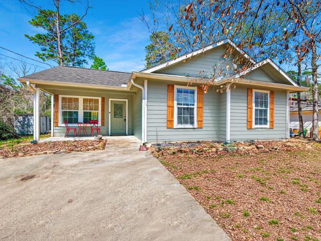 10391 Royal Magnolia Drive