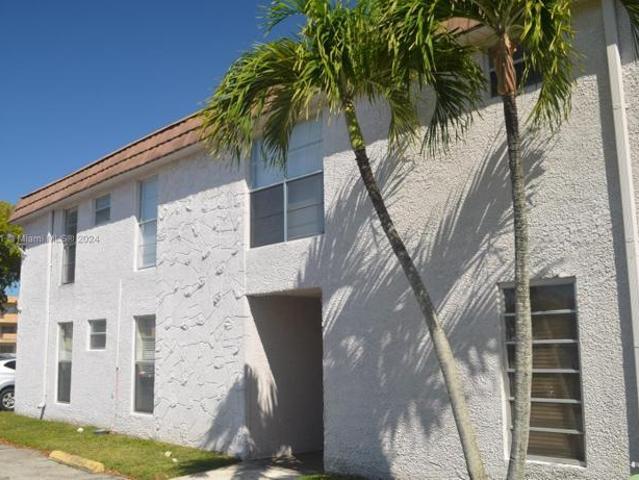 10395 N Kendall Dr #V8, Miami, FL 33176