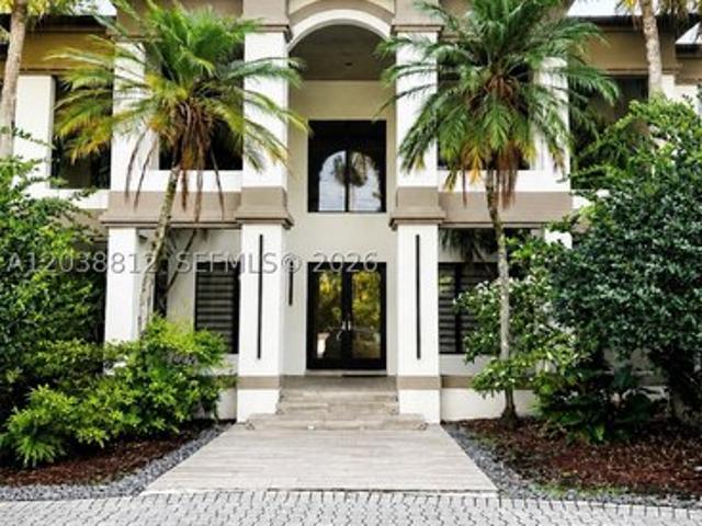 10395 SW 67th Ave, Pinecrest, FL 33156