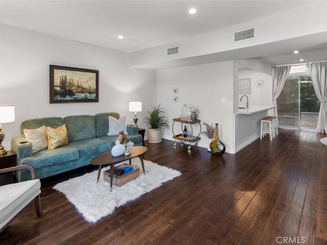10396 Almayo Ave, Unit 1, Los Angeles, CA 90064 | MLS #OC26026