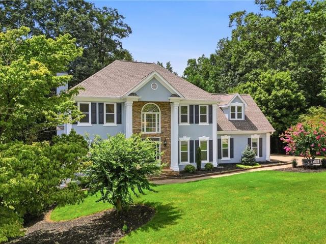 1039 Avery Creek Drive