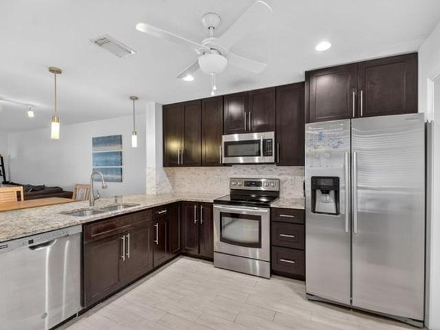 1039 Arezzo Cir, Boynton Beach, FL 33436