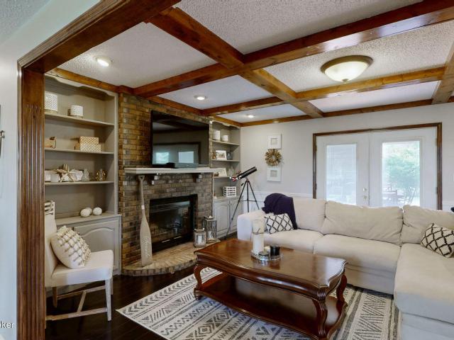 1039 Cobblestone Cir