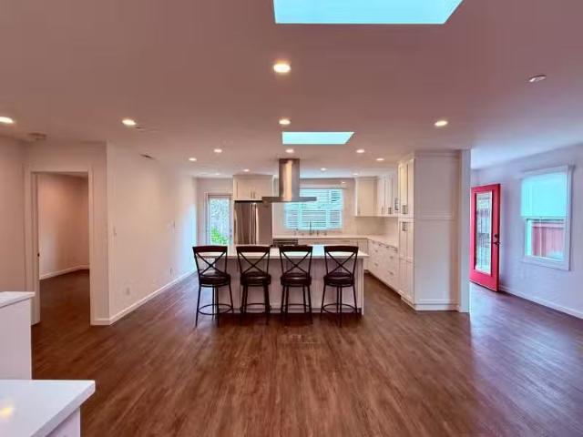1039 Evelyn Ave #B, Albany, CA 94706