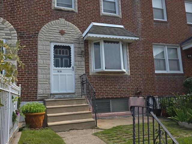 1039 E Cheltenham Avenue