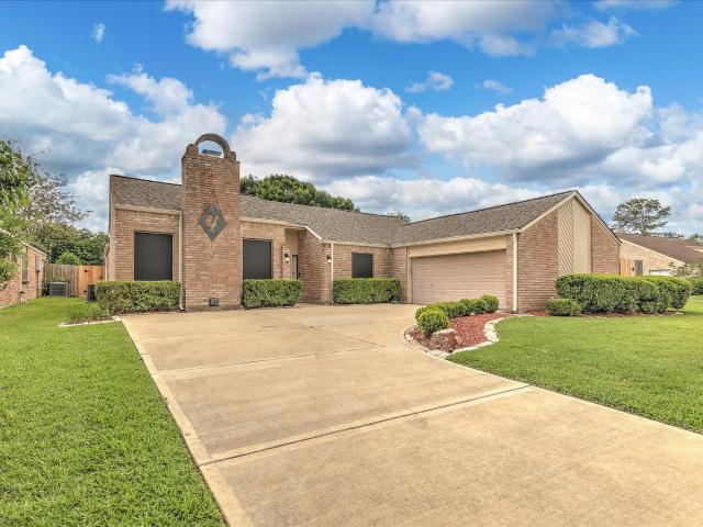 1039 Honey Hill Drive