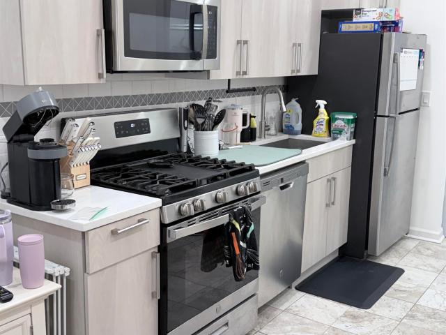 1039 Summit Ave # 3