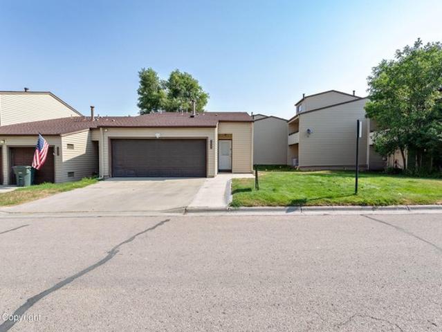 1039 Santee Dr, Gillette, WY 82716