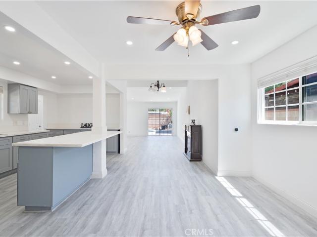 1039 W Avenue J14