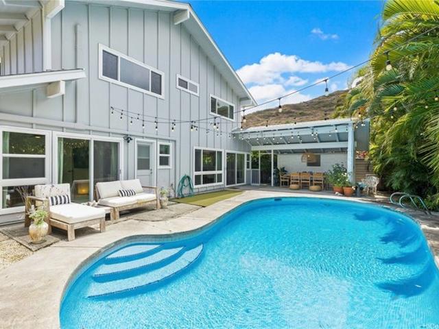 1039 Wainiha St, Honolulu, HI 96825