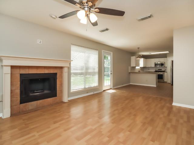1039 Wentworth Drive