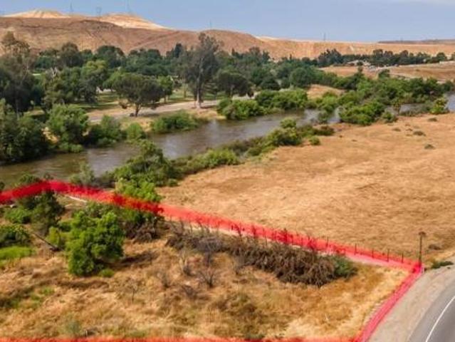 10300 Round Mountain Rd, Bakersfield, CA 93308