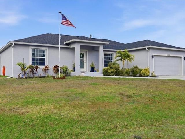 10300 Sandrift Ave, Englewood, FL 34224