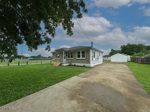 10301 Meadowview Dr, Louisville, KY 40272