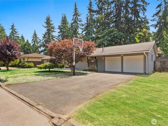 10301 NE 136th Pl, Kirkland, WA 98034