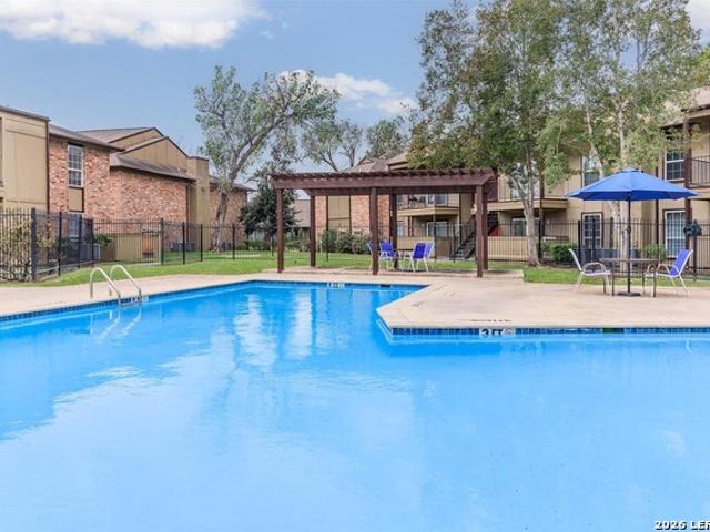 10301 Sandpiper, Unit 18 212