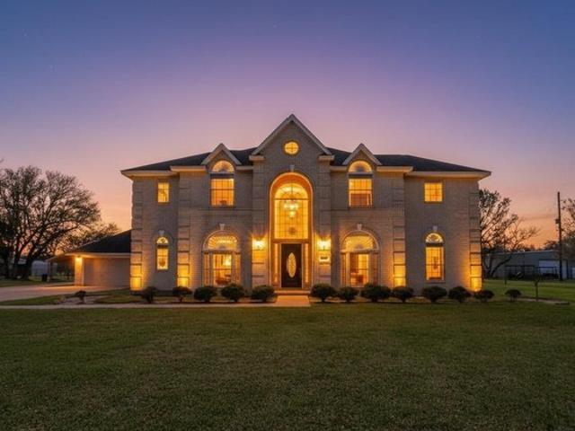 10302 Hanselman Rd, Manvel, TX 77578