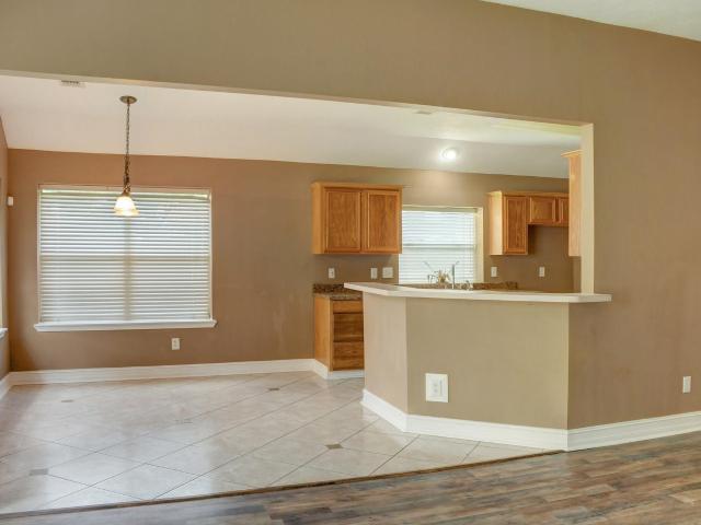 10302 Otter Circle
