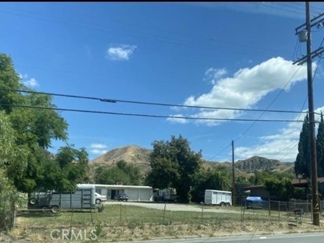 10307 Foothill Blvd, Sylmar, CA 91342