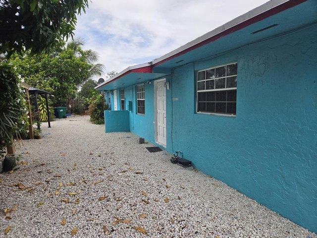 10304 NW 10th Ave, Miami, FL 33150
